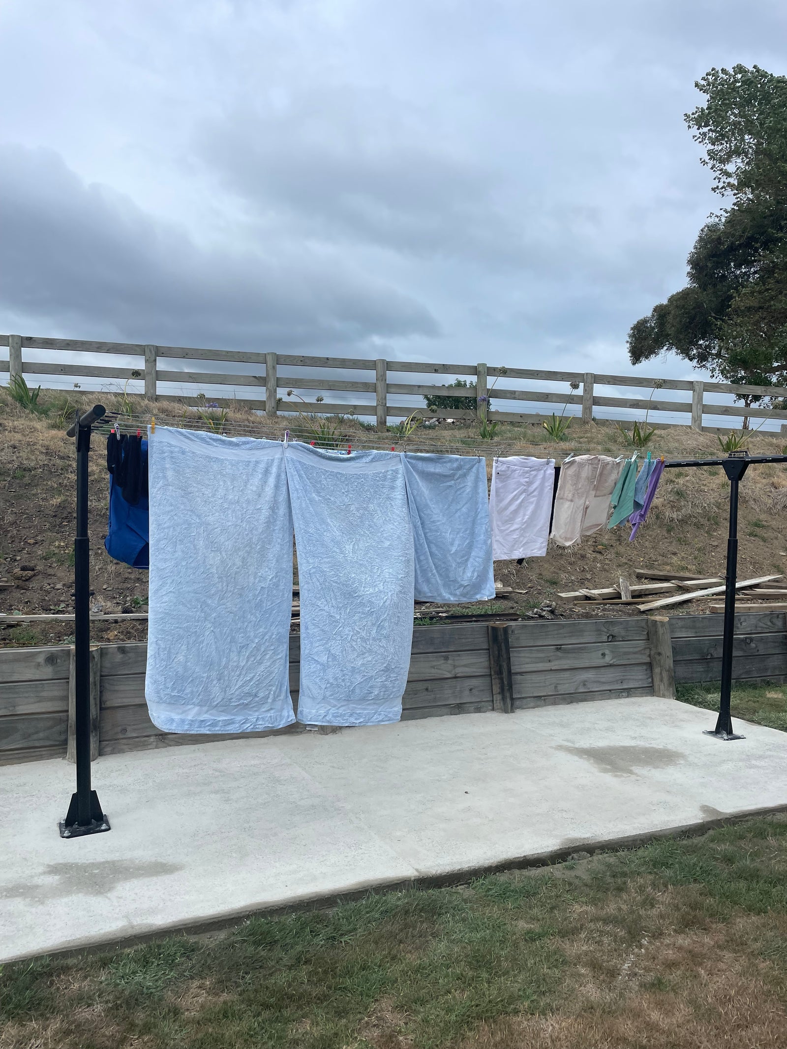 SwiftDry Coastline T Bar Clothesline (1200mm wide, 40m) Surface Mounte